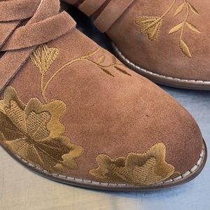 Sundance | Shoes | Low Heel Embroidered Leather Boots From Sundance ...